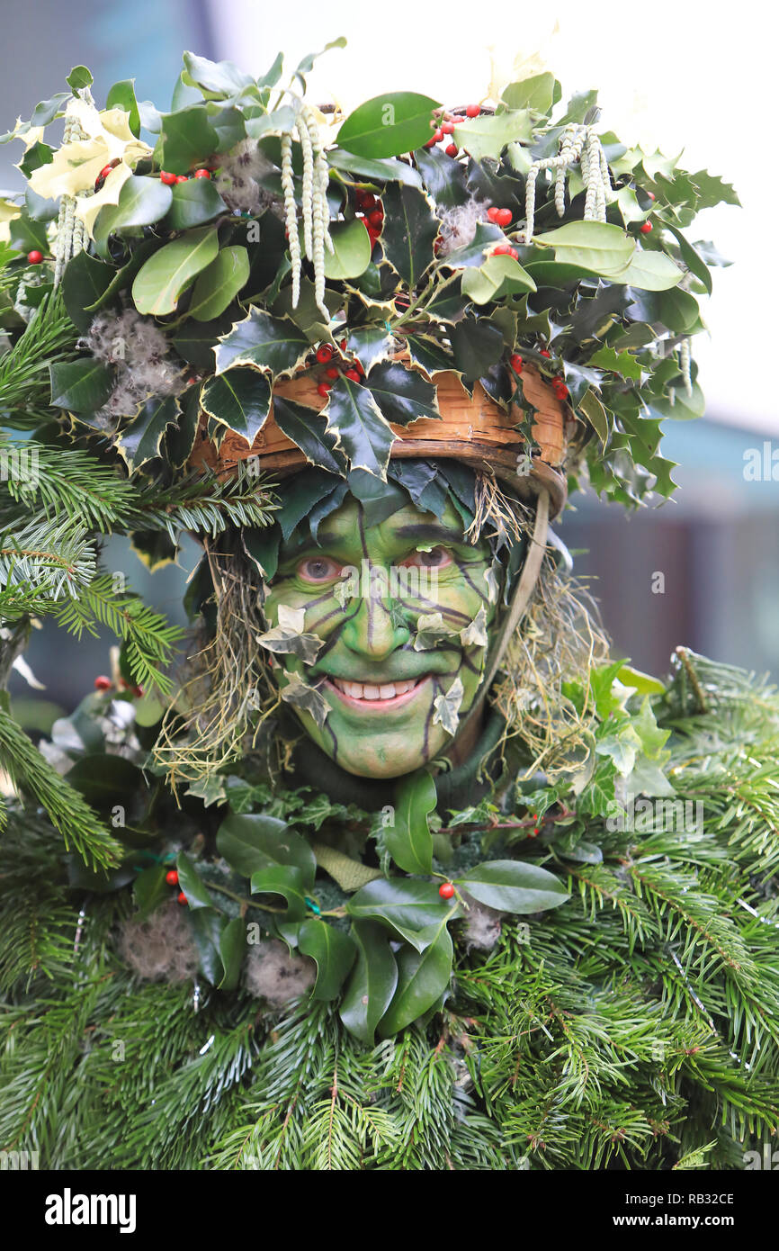 Holly man from the thames hi-res stock photography and images - Alamy