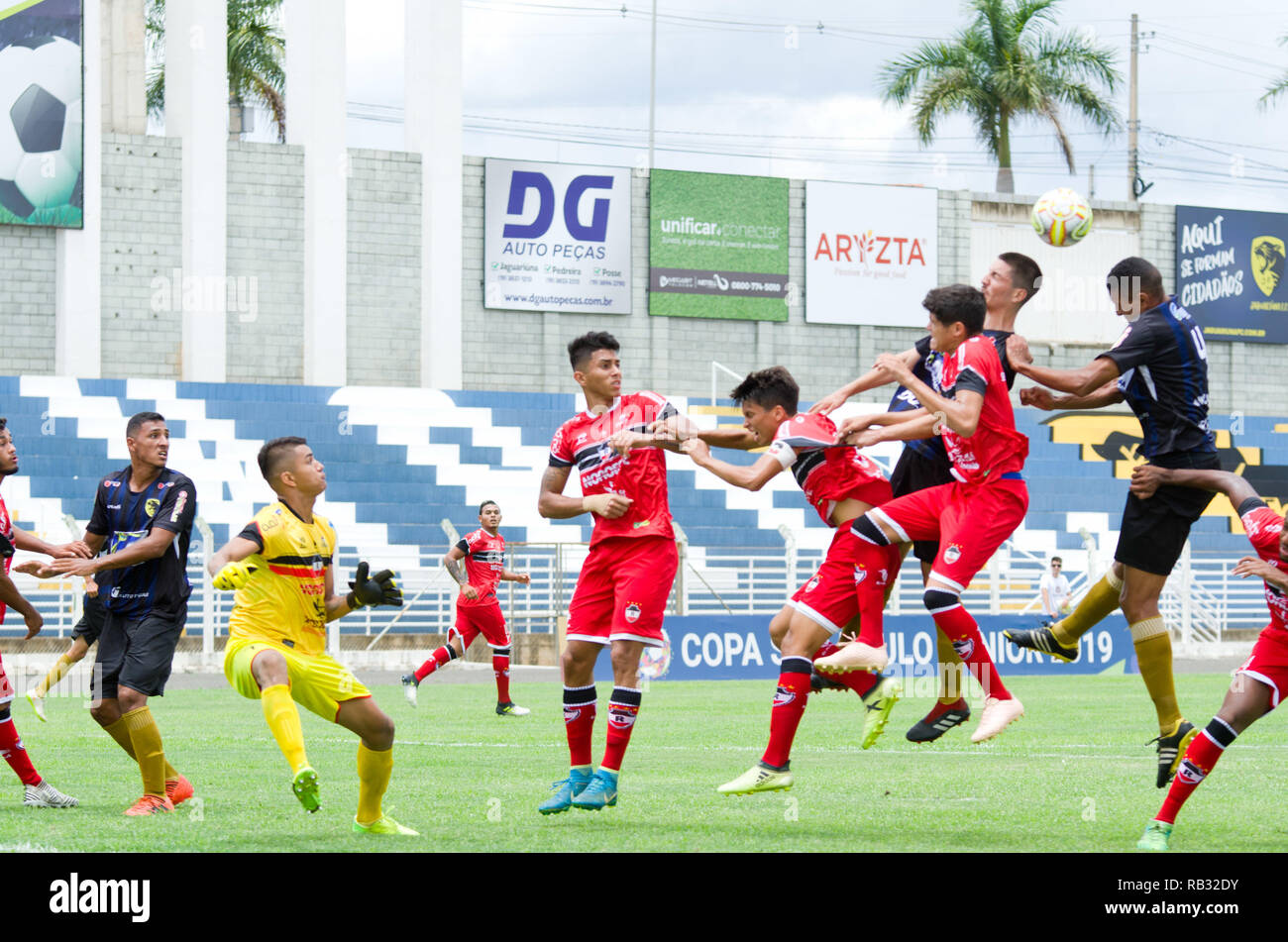 Sao Paulo, Brazil. 06th Jan, 2019. Jaguariúna FC x Ríver (PI), a match ...