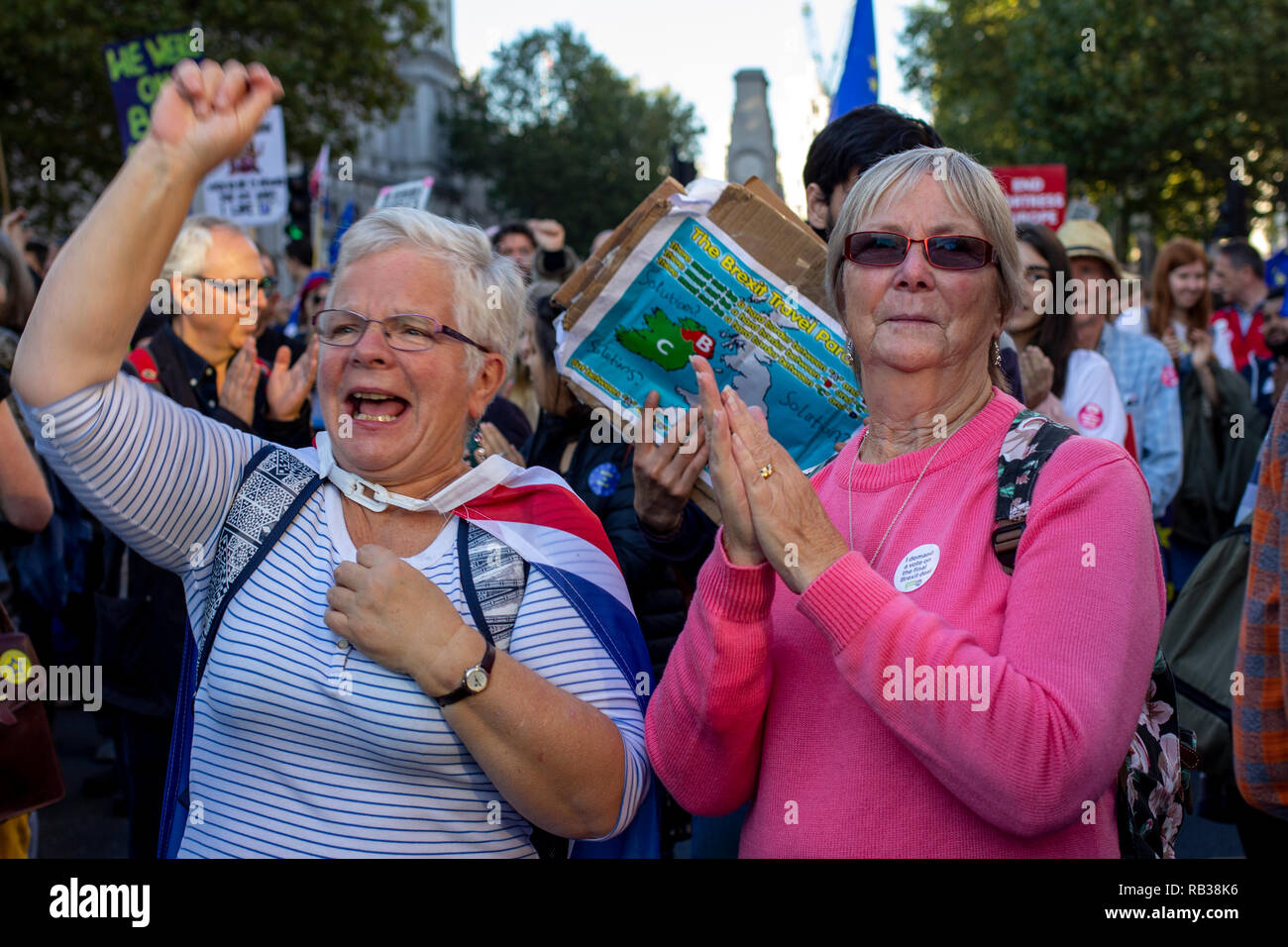 Demonstration crowd hi-res stock photography and images - Alamy