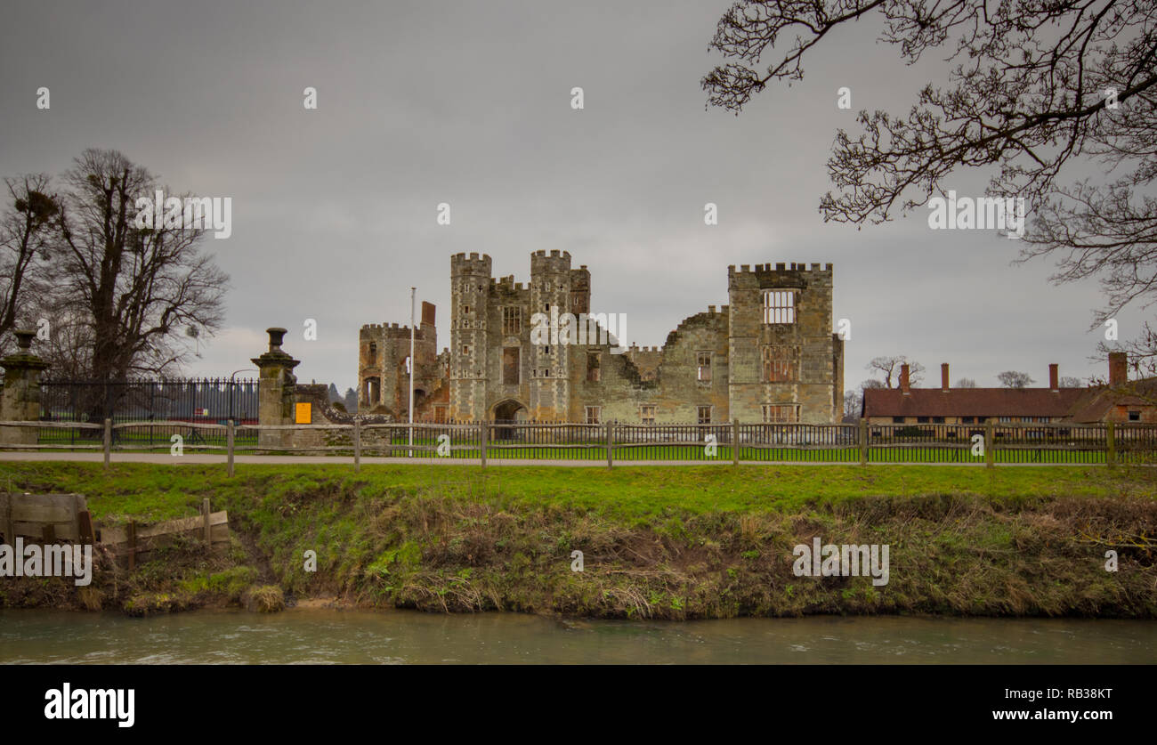 The ruins of Cowdray House, Midhurst, West Sussex, UK Stock Photo - Alamy