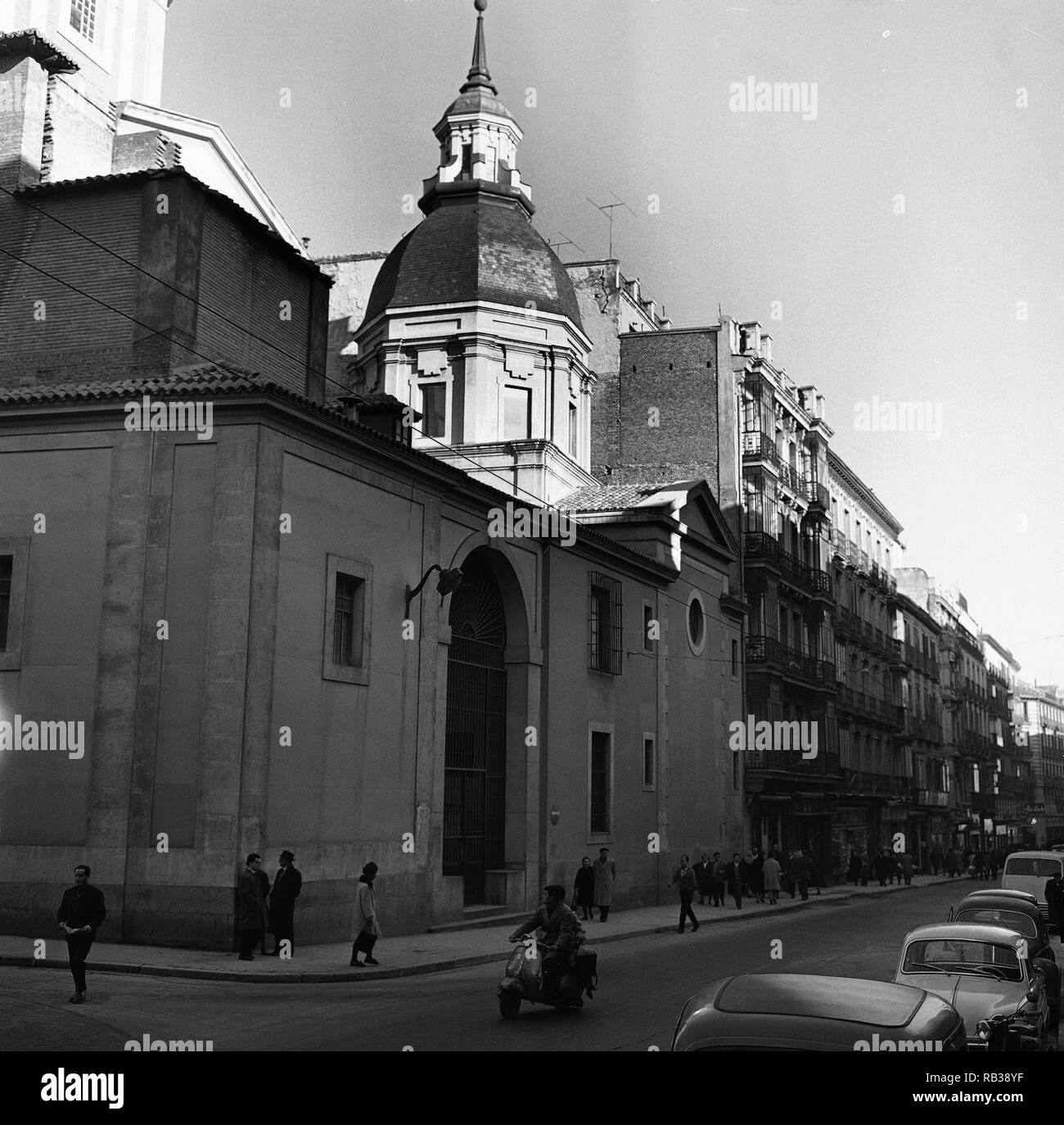 FACHADA DE LA IGLESIA DE SAN SEBASTIAN QUE DA A LA CALLE ATOCHA Nº 39 - FOTOGRAFIA EN BLANCO Y ...