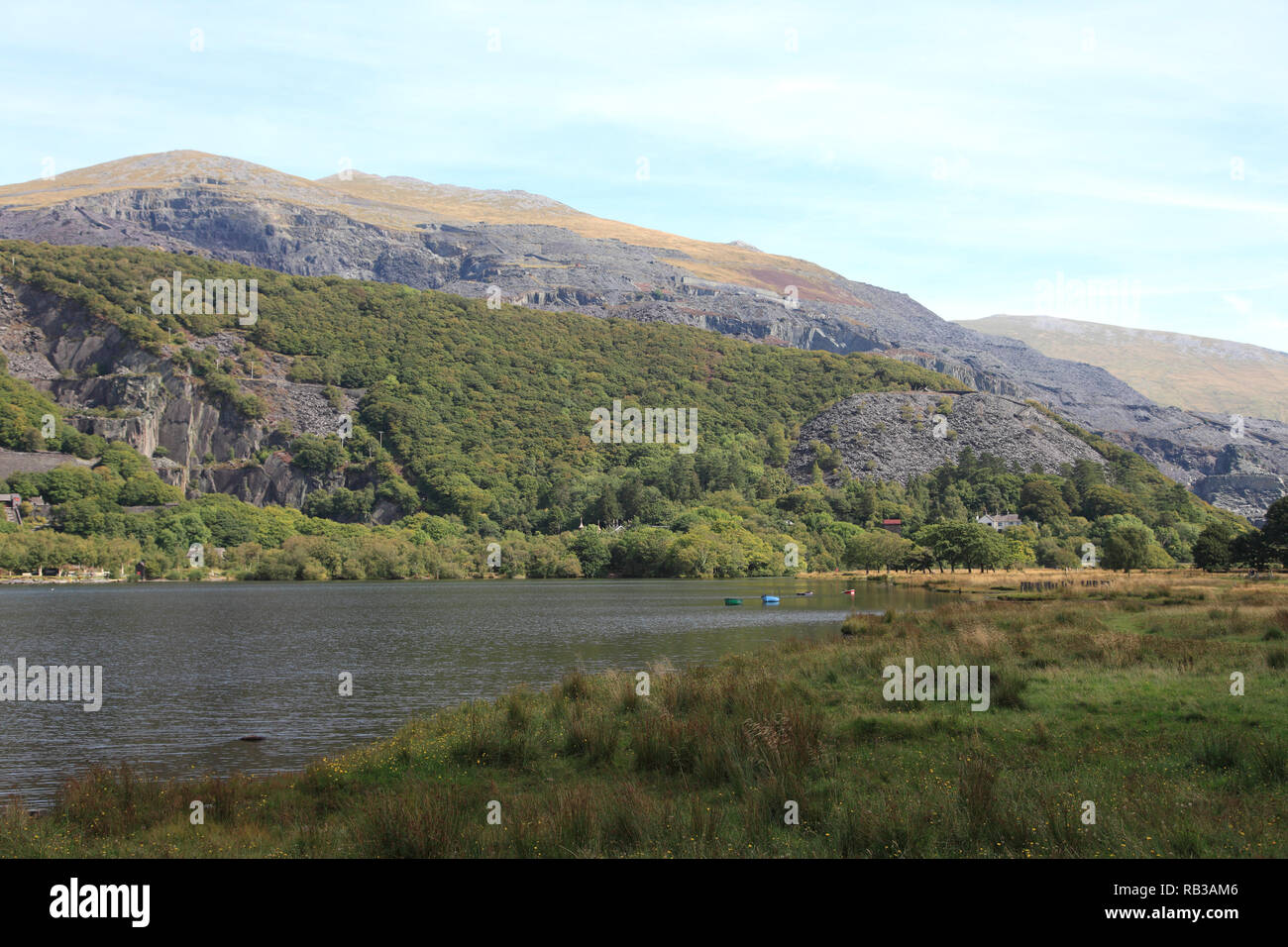 Llanberis llyn lake snowdonia wales hi-res stock photography and images ...