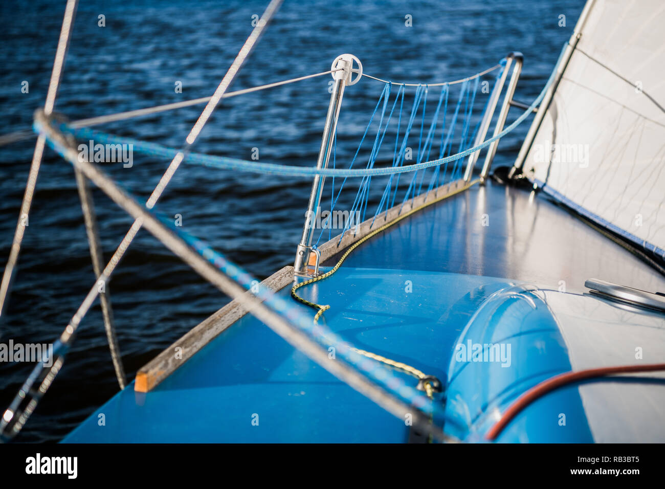 Rope railing hi-res stock photography and images - Alamy