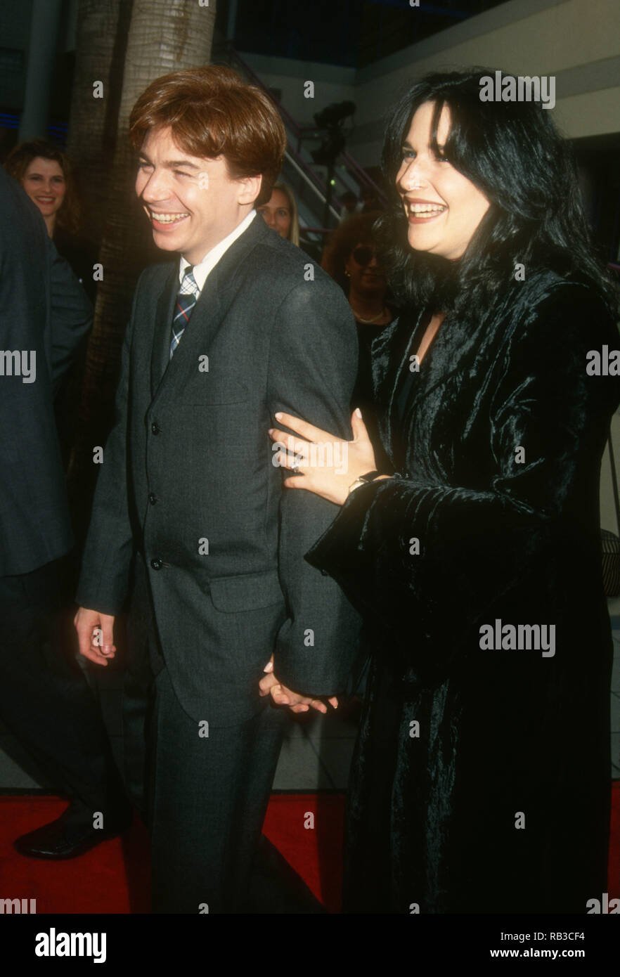 HOLLYWOOD, CA - JULY 28: Actor Mike Myers and wife Robin Ruzan attend ...
