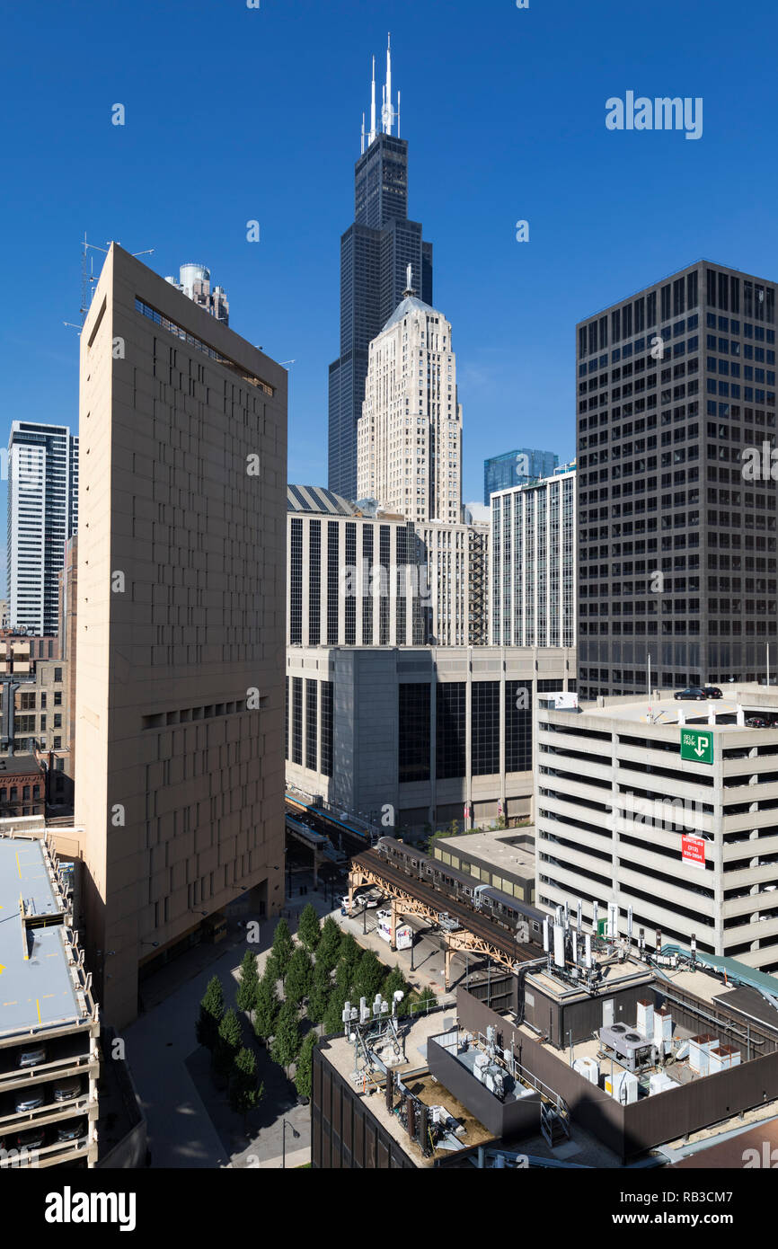 Vertical view of buildings in Chicago, USA Stock Photo - Alamy