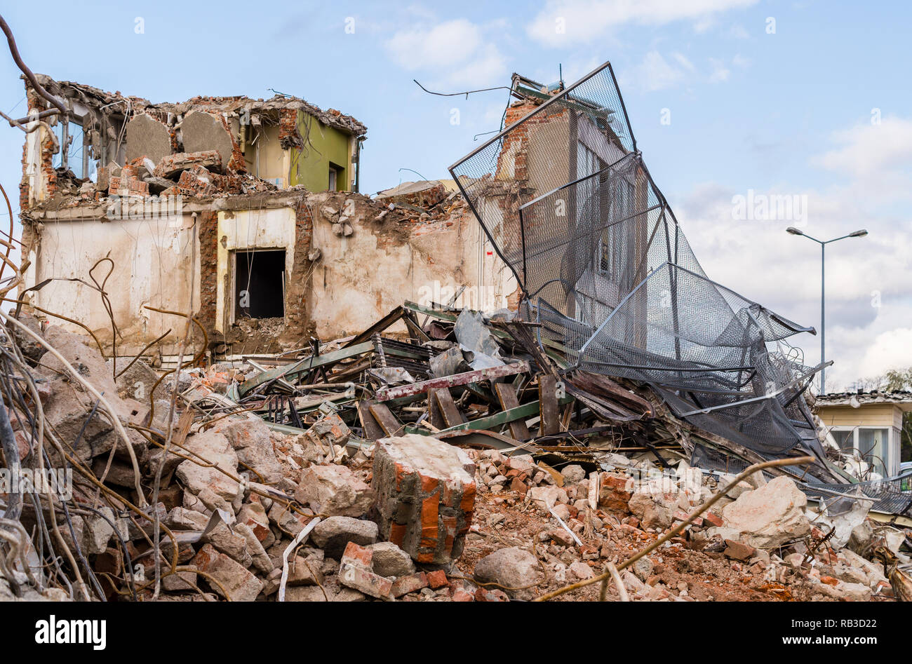 demolition house ruin demolition Stock Photo - Alamy