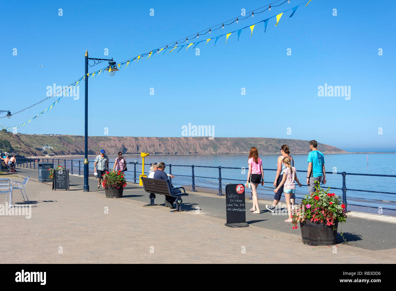 Beach promenade, Filey, North Yorkshire, England, United Kingdom Stock ...