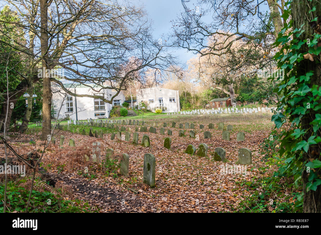 Quaker cemetery hi-res stock photography and images - Alamy