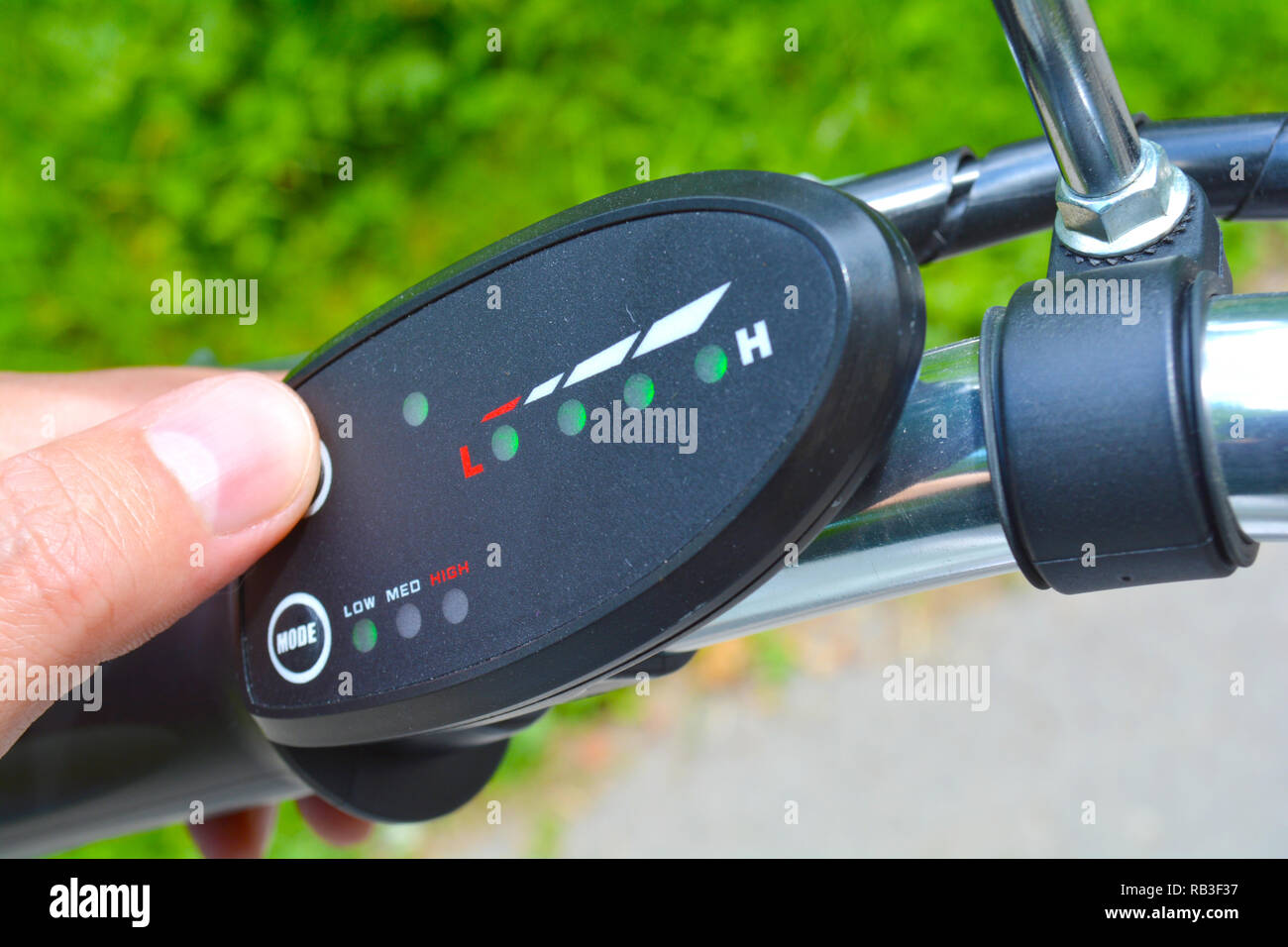 Pedal assist hi-res stock photography and images - Alamy