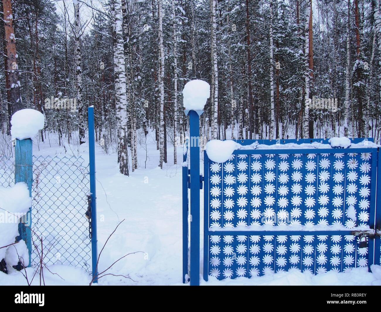 Concrete fence post posts hi-res stock photography and images - Alamy