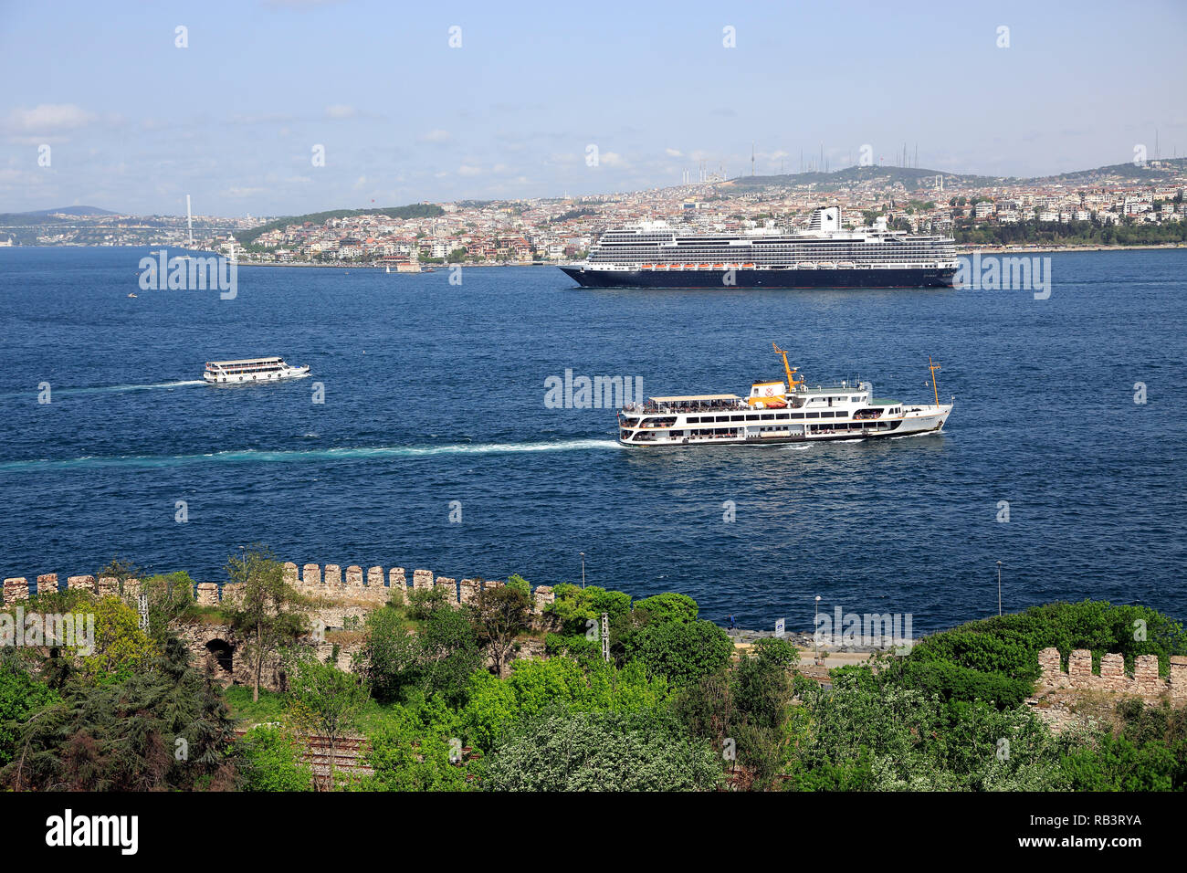 View of Asian Side, Bosphorus Straight from Topkapi Palace, Istanbul ...