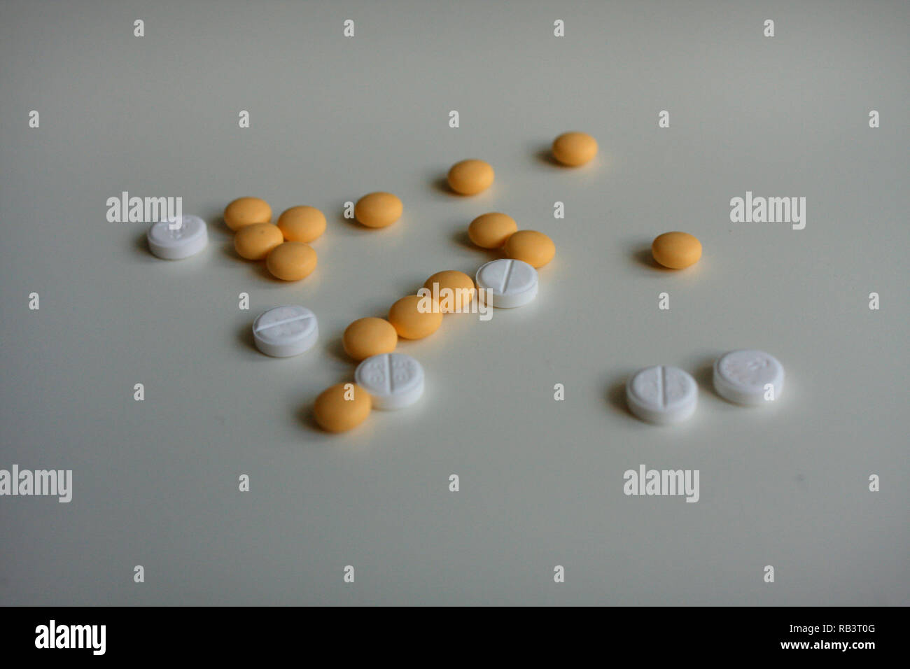 Pills and tablets Stock Photo - Alamy