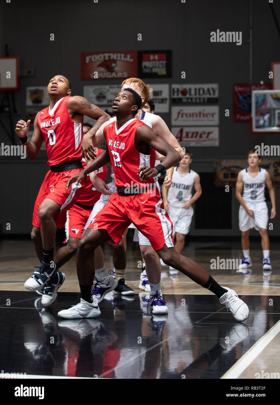 Basketball action Vallejo vs. Spring Creek High School in Palo Cedro ...