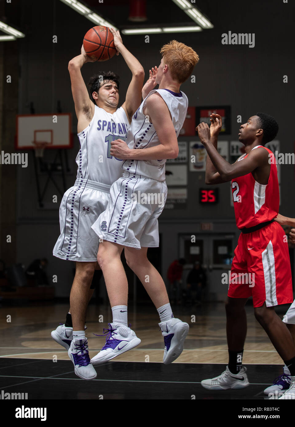 Basketball action Vallejo vs. Spring Creek High School in Palo Cedro ...