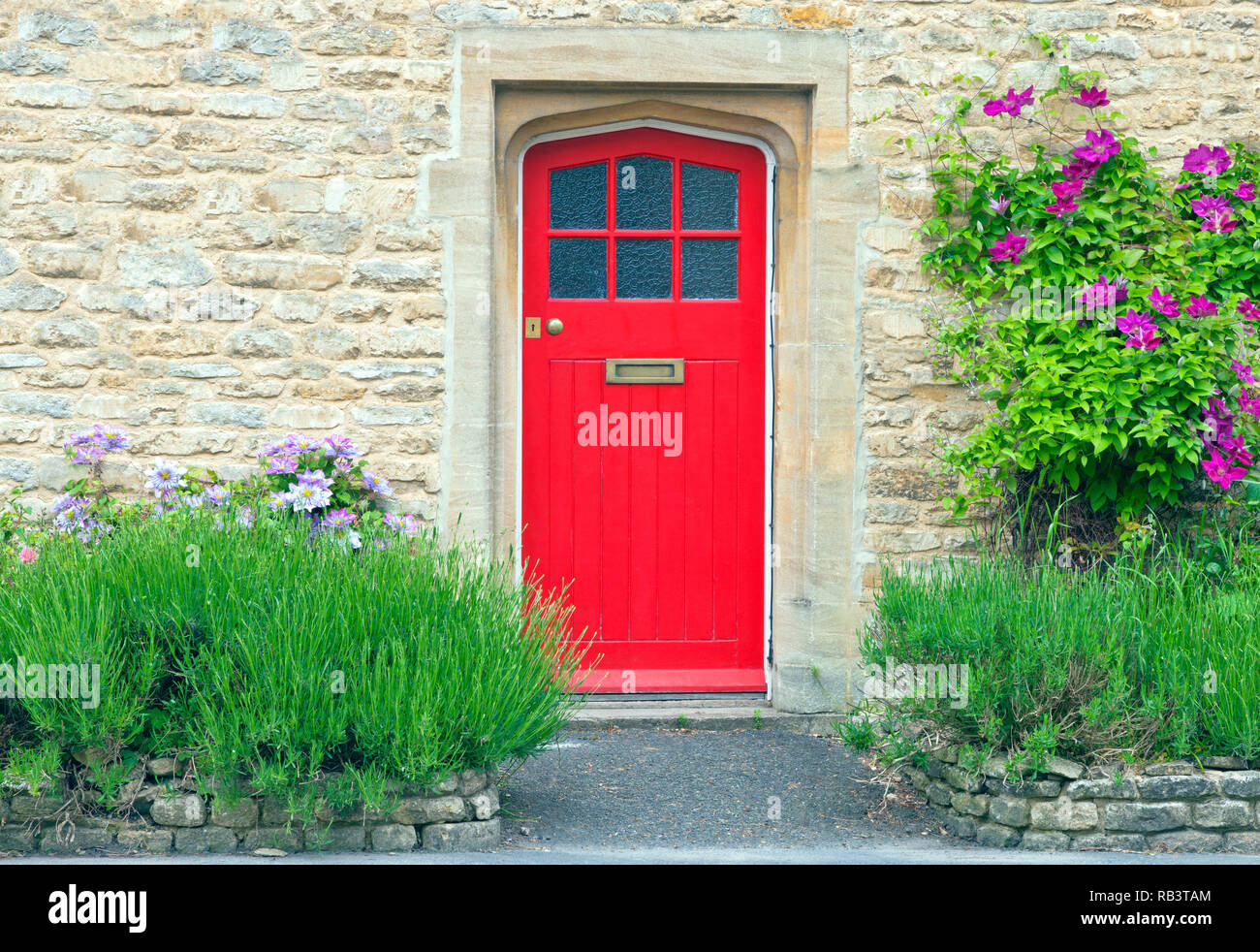 Cotswolds and doors hi-res stock photography and images - Alamy