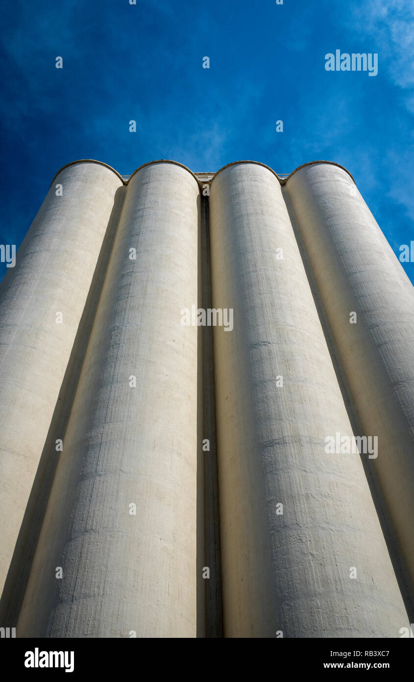 Industrial grain silo hi-res stock photography and images - Alamy