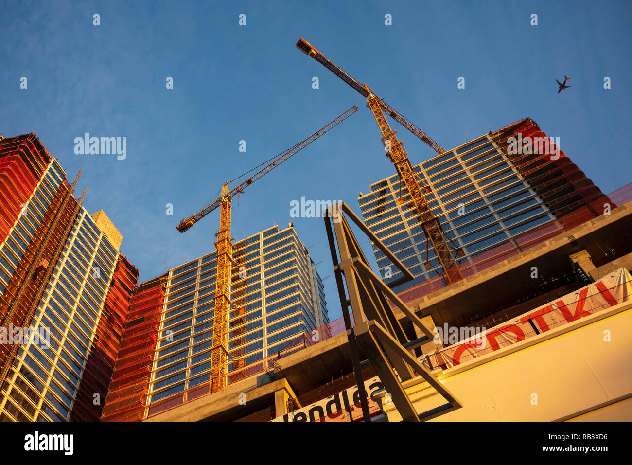 High-rise apartment buildings under construction in downtown Los ...