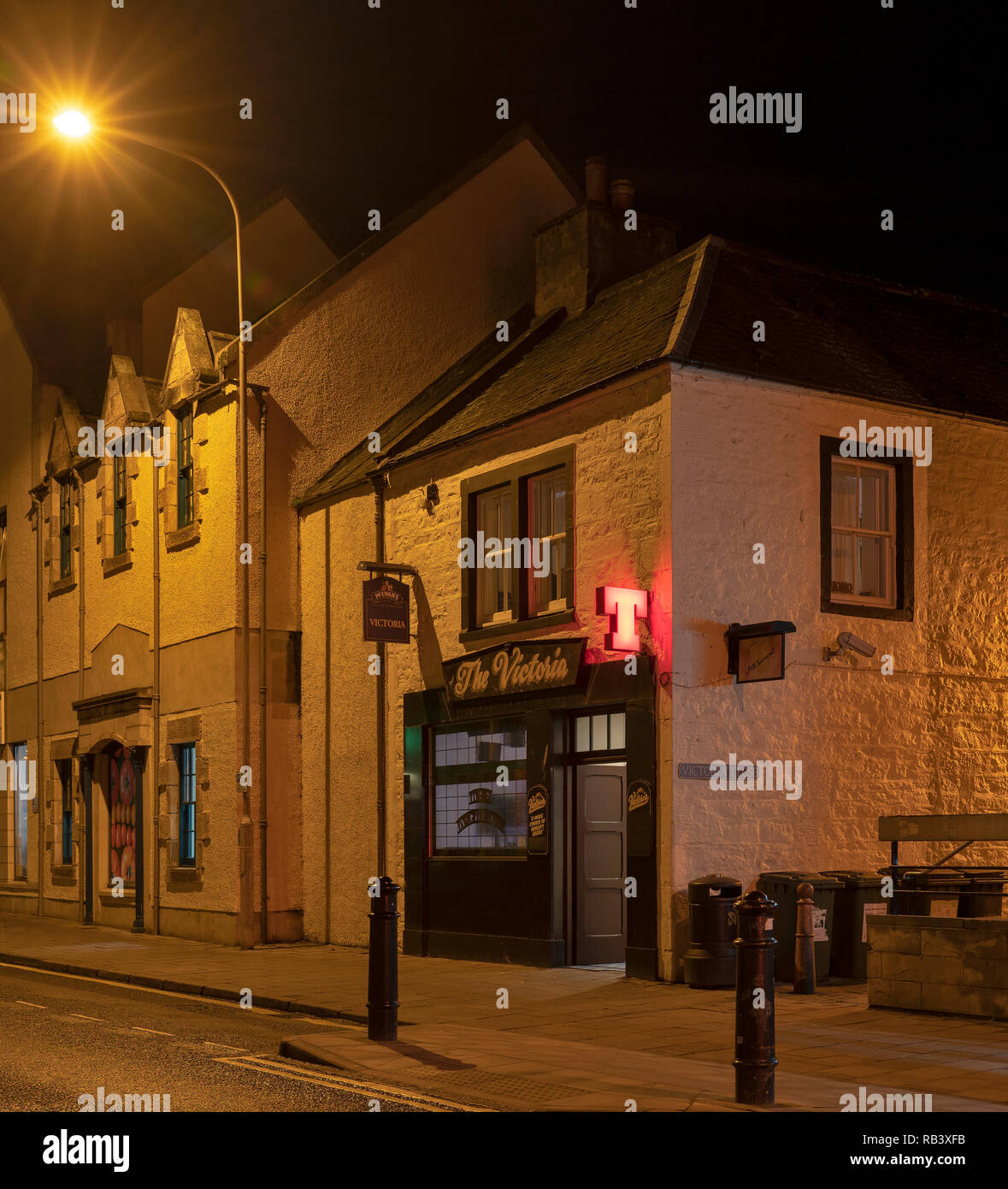 The Victoria Bar, 211 High Street, Elgin, Moray, Scotland Stock Photo ...