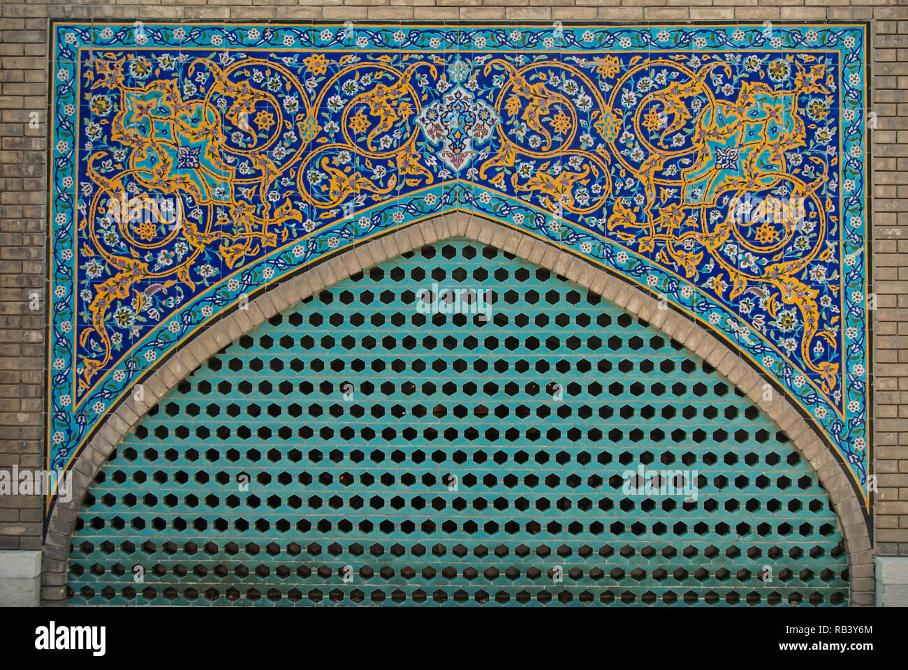 Mosaic traditional oriental floral wall pattern in Iran Stock Photo - Alamy
