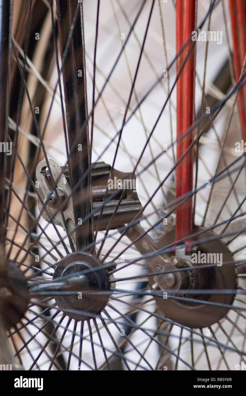 Old style bicycles hi-res stock photography and images - Alamy