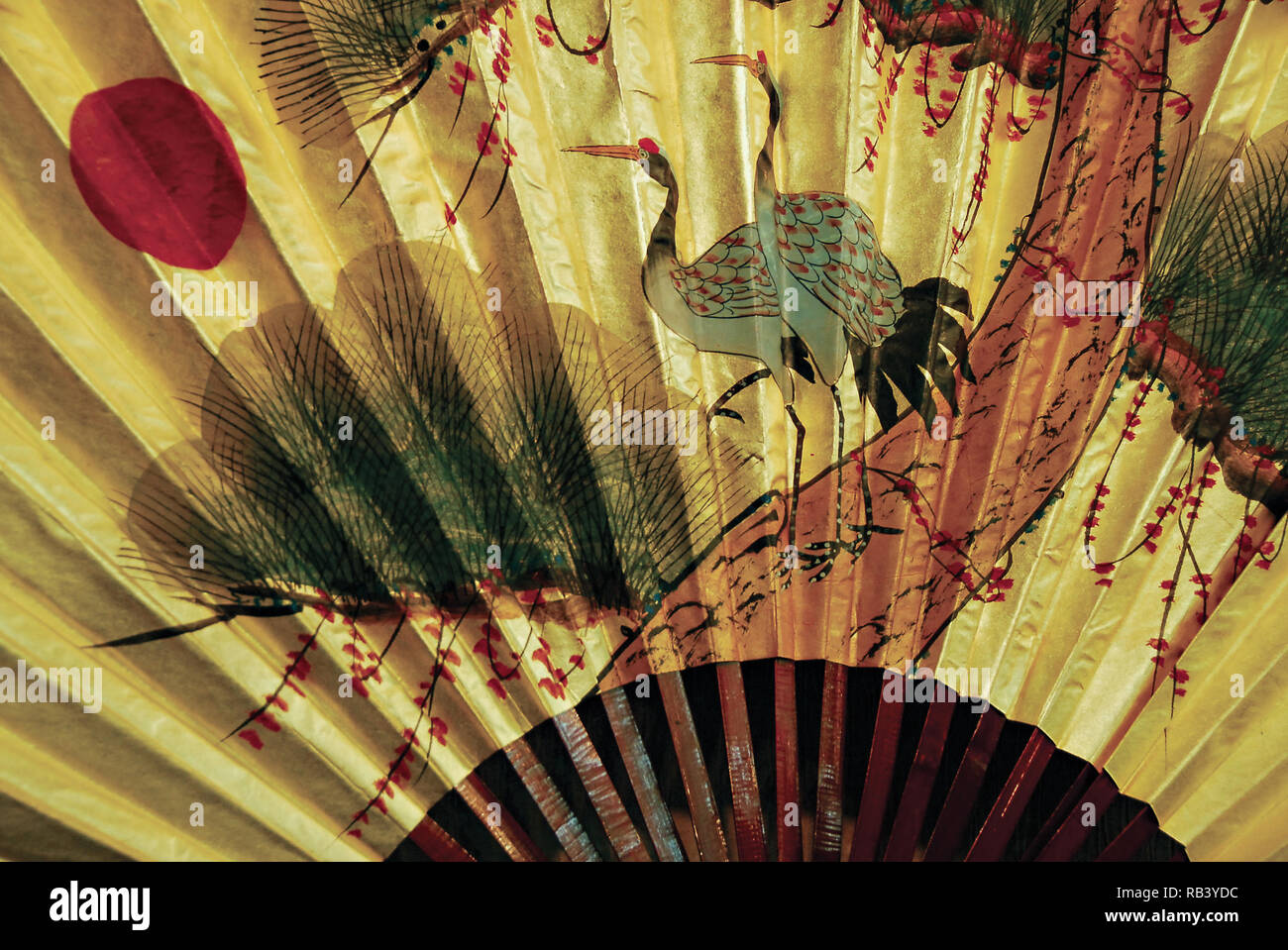 Japanese fan crane hi-res stock photography and images - Alamy