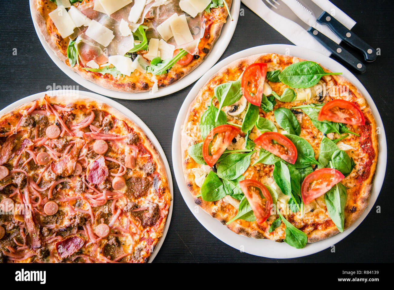 Delicious pizza, Delicious pizza, or deliver at home, dinner with ...