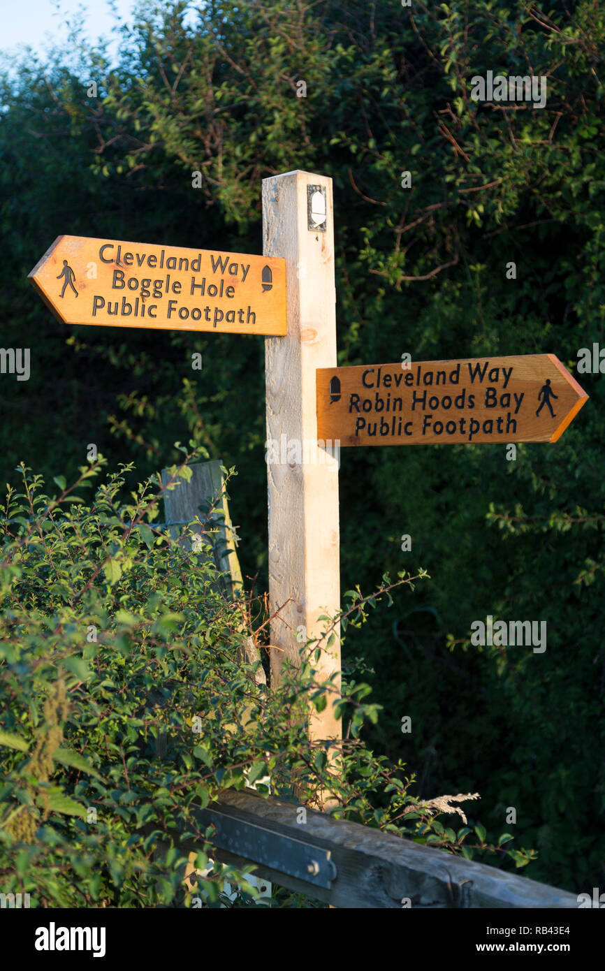 Cleveland Way public footpath signpost to Robin hoods bay and Boggle ...