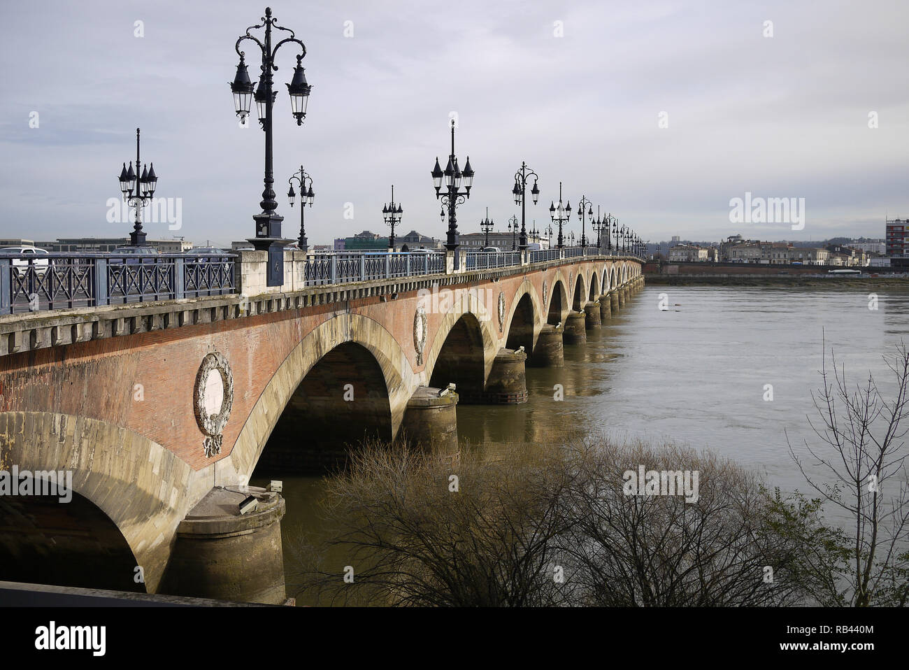 Pont de Pierre - Stone bridge, Bordeaux, France Stock Photo - Alamy
