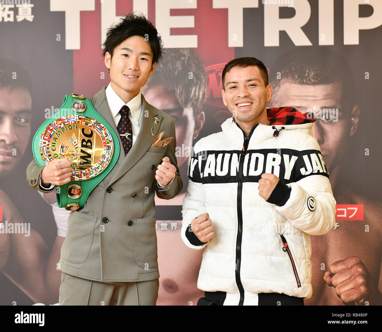 Tokyo, Japan. 28th Dec, 2018. (L-R) Ken Shiro, Saul Juarez Boxing : Ken ...