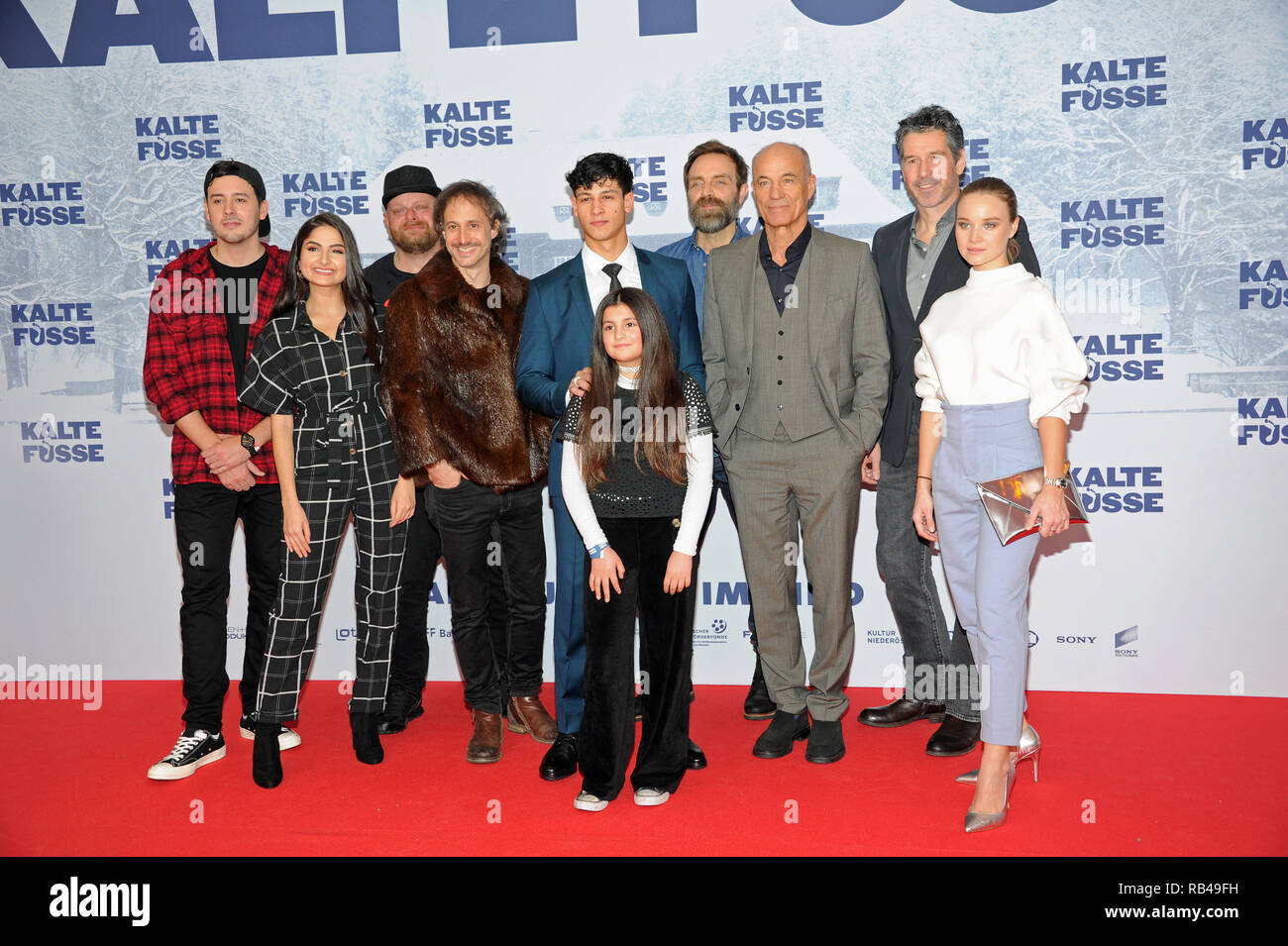 06 January 2019, Bavaria, München: The actors Aleksandar Jovanovic (l-r ...