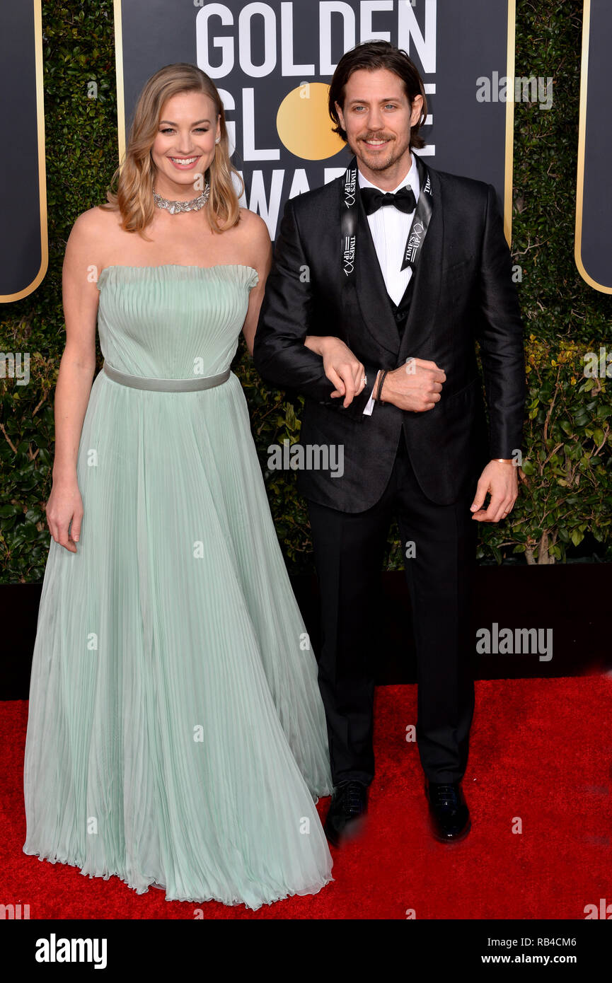 LOS ANGELES, CA. January 06, 2019: Yvonne Strahovski & Tim Loden at the ...