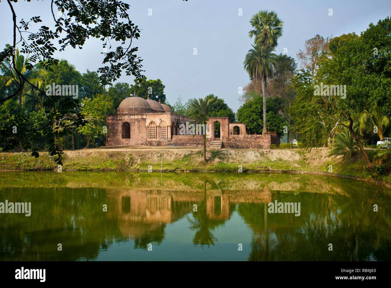 Sheikhpura mosque hi-res stock photography and images - Alamy