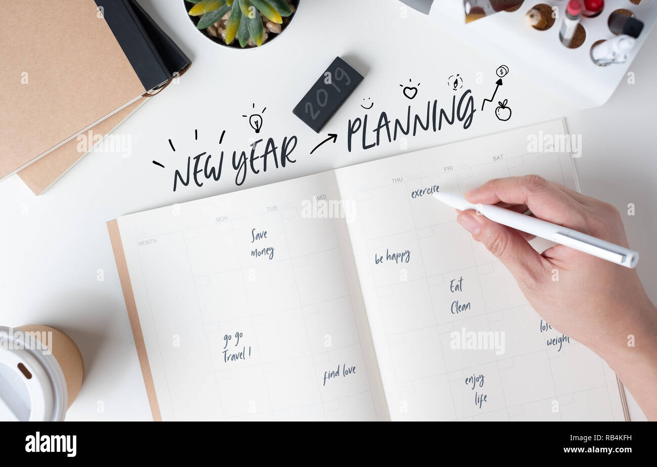 Hand Write Calendar Info Calendar Clipart Hand Holding Pen To Write On