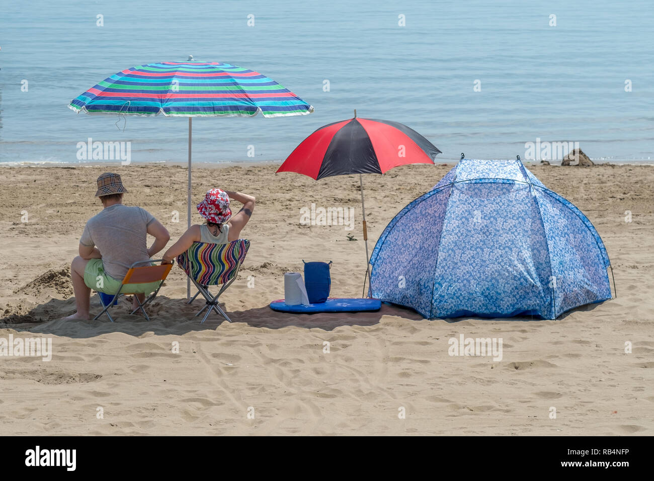 Camped out hi-res stock photography and images - Alamy