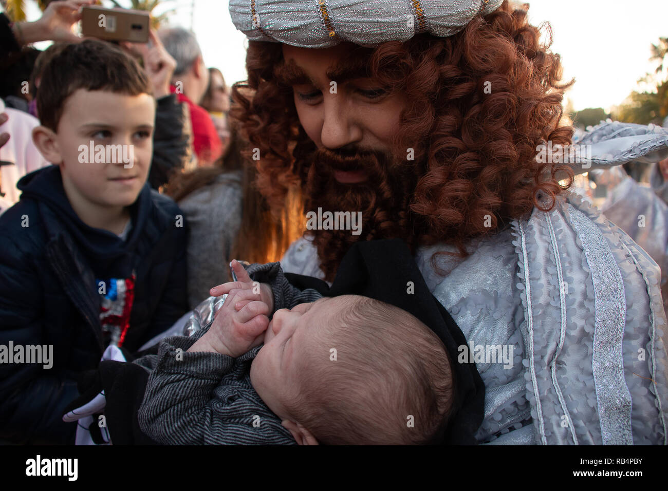 Cabalgata de reyes barcelona hi-res stock photography and images - Alamy