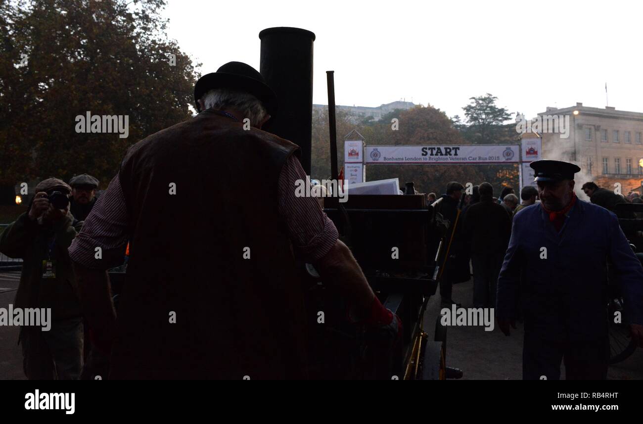 Harrods uniform hi-res stock photography and images - Alamy