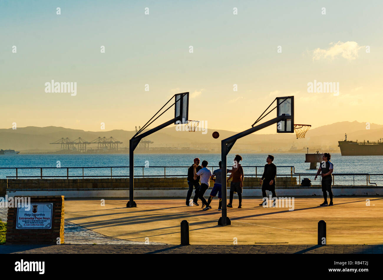 Public basketball courts hi-res stock photography and images - Alamy