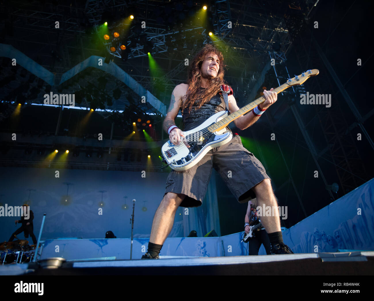 Steve harris iron maiden bass hi-res stock photography and images - Alamy
