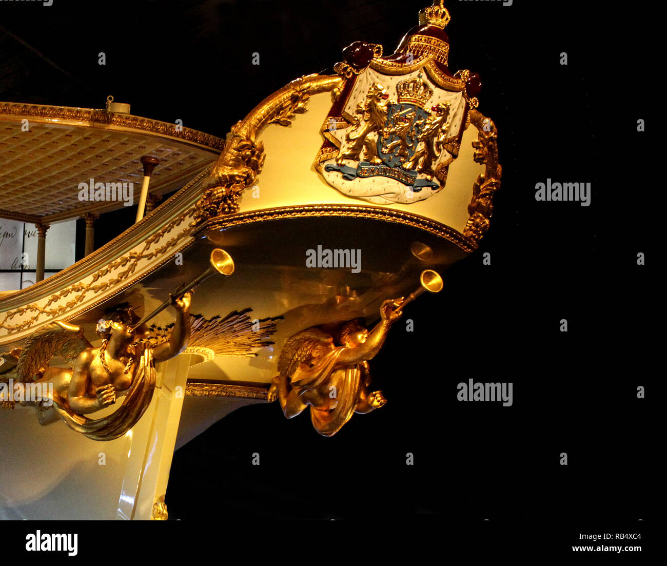 Dutch royal coat of arms hi-res stock photography and images - Alamy