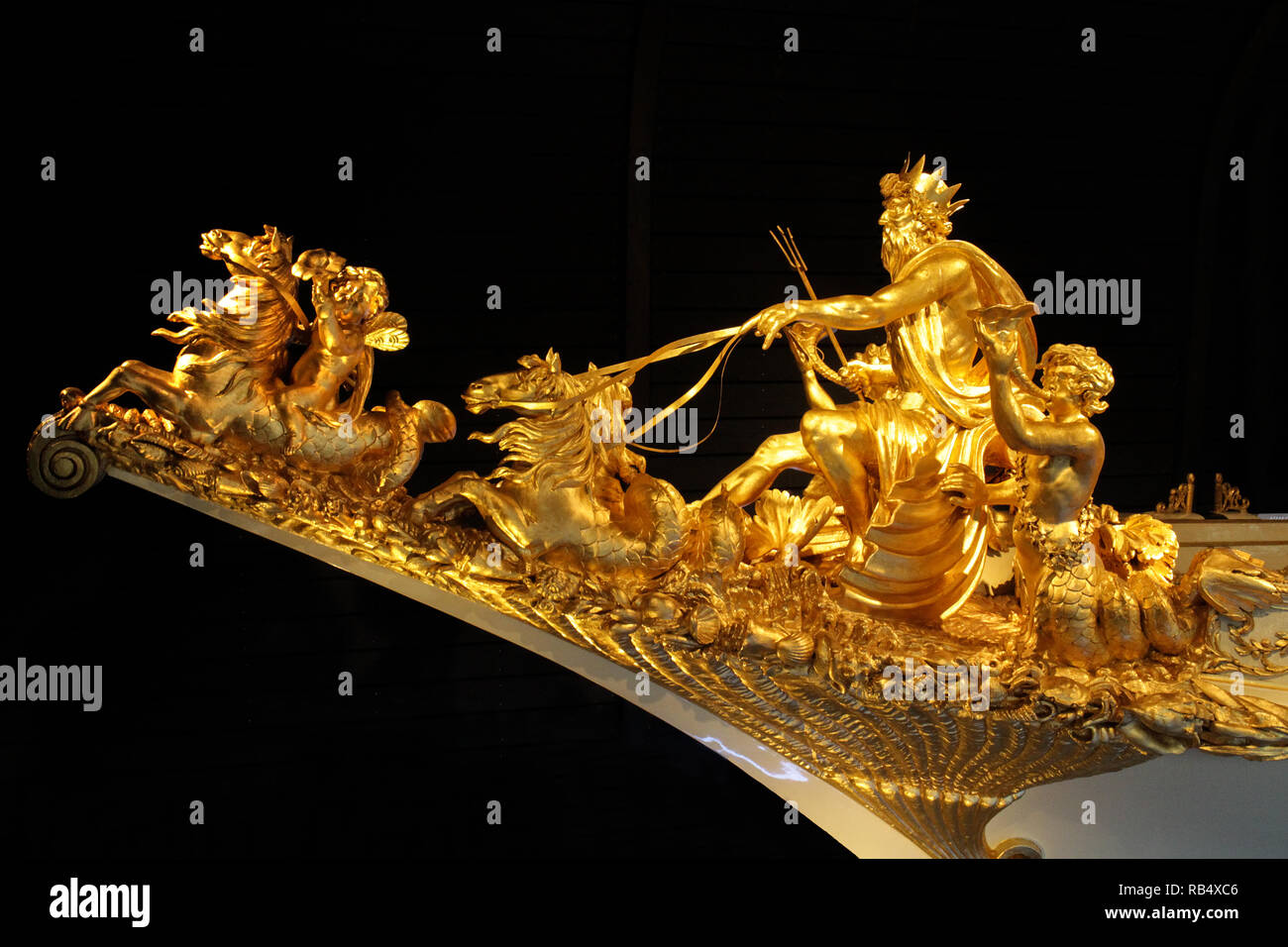 Chariot like hi-res stock photography and images - Alamy