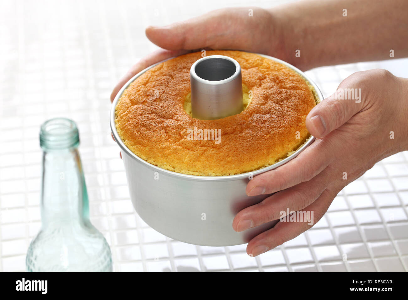 Cooling process hi-res stock photography and images - Alamy
