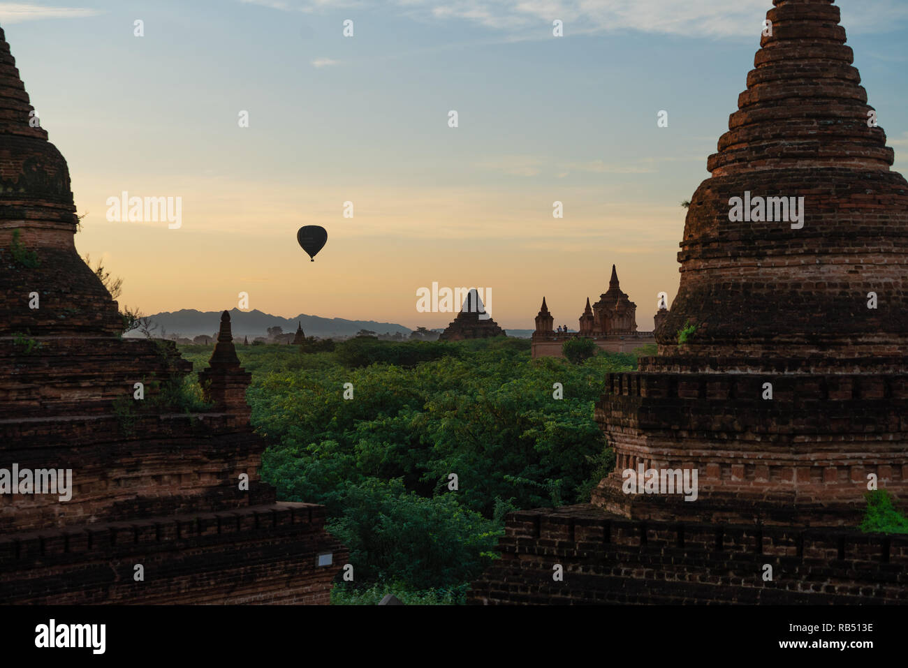 Bagan valley hi-res stock photography and images - Alamy