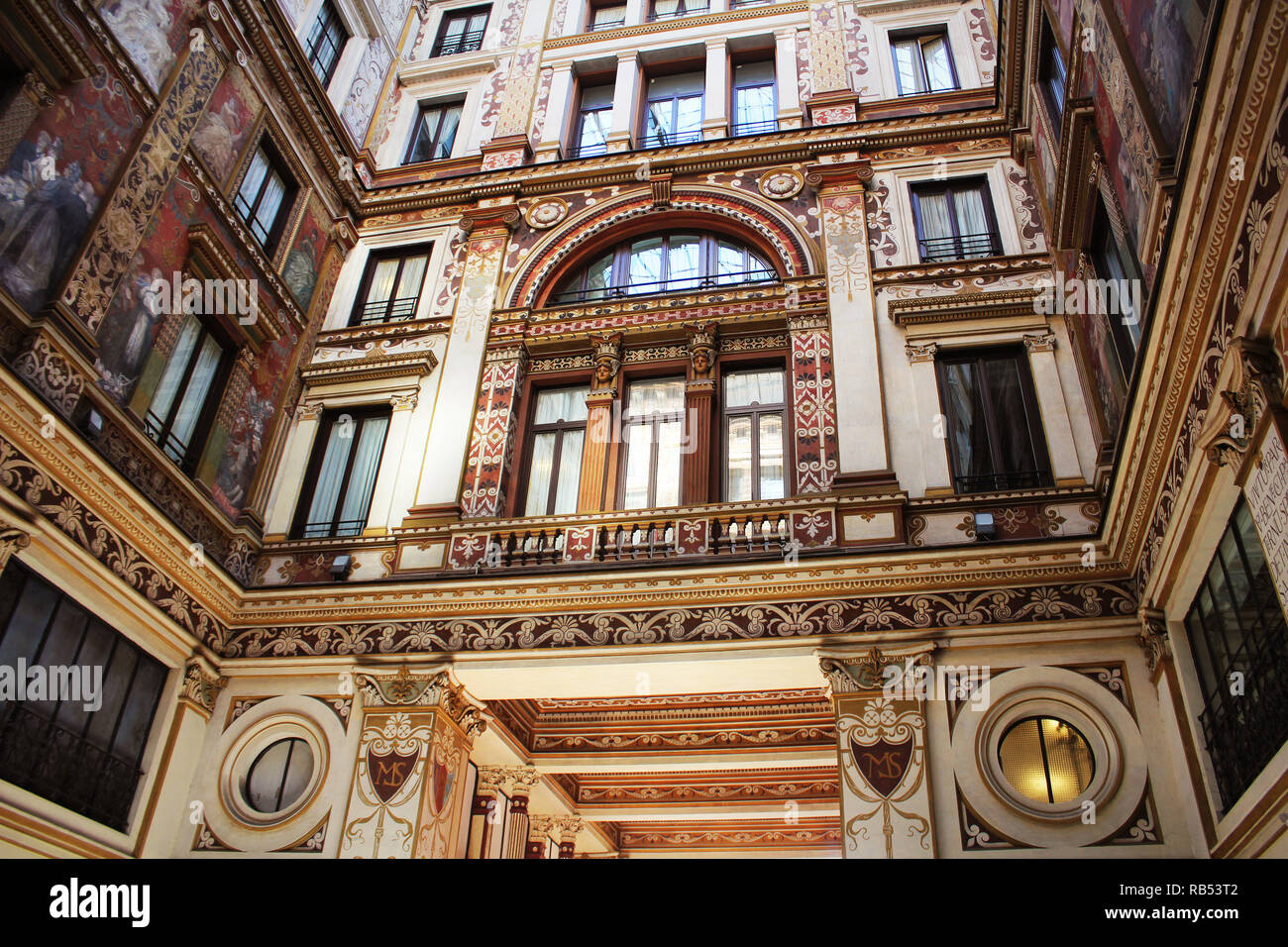 Colonna Gallery High Resolution Stock Photography and Images - Alamy