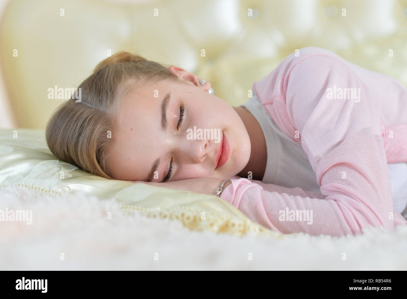 Close-up portrait of cute little girl sleeping Stock Photo - Alamy