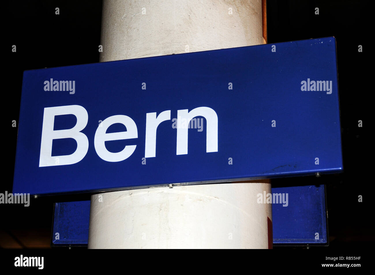 Bern station sign hi-res stock photography and images - Alamy