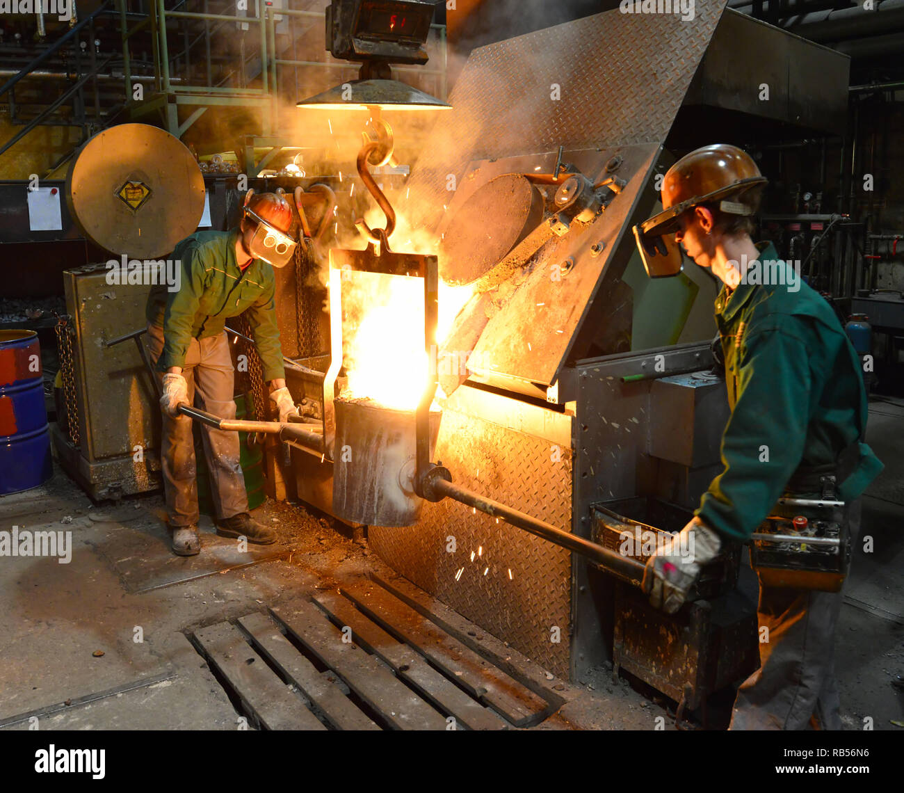 Founding work hi-res stock photography and images - Alamy