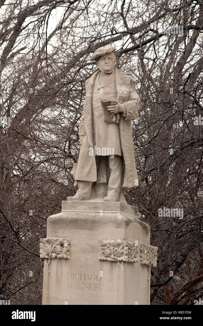 Richard wagner statue hi-res stock photography and images - Alamy