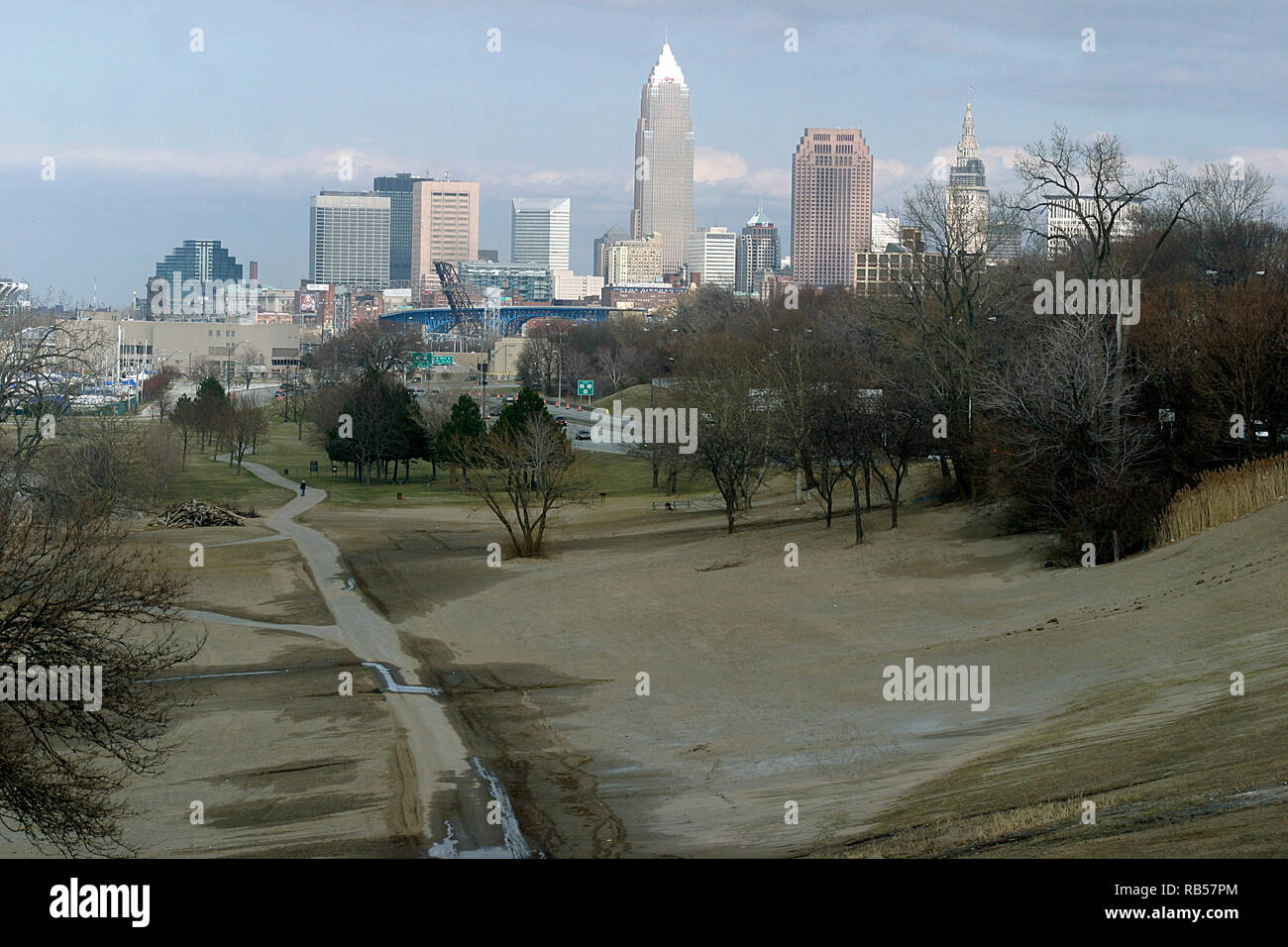 Cleveland, Ohio, USA. Edgewater Park with view of downtown's ...
