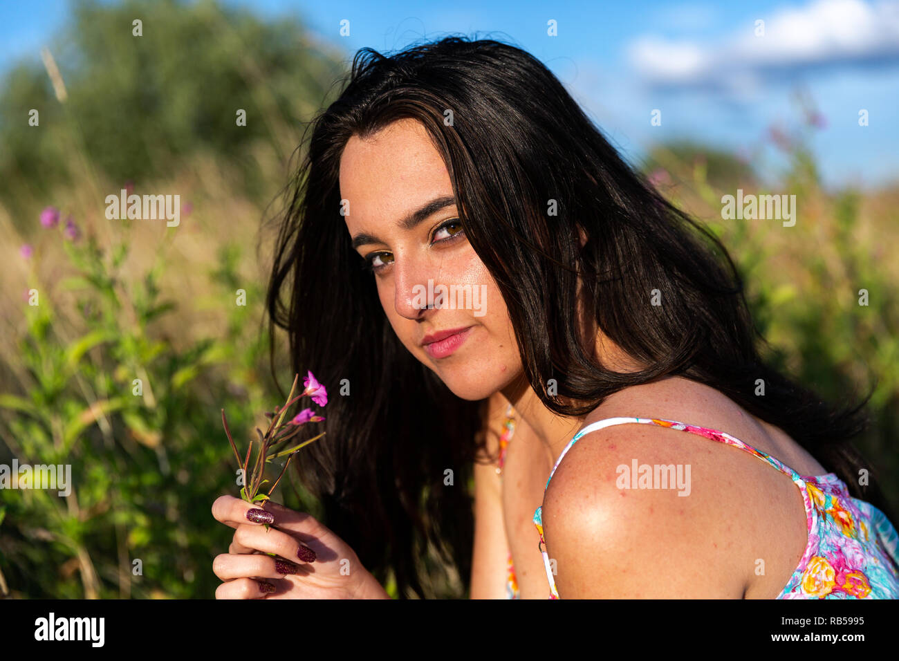 Golden hour photo shoot hi-res stock photography and images - Alamy