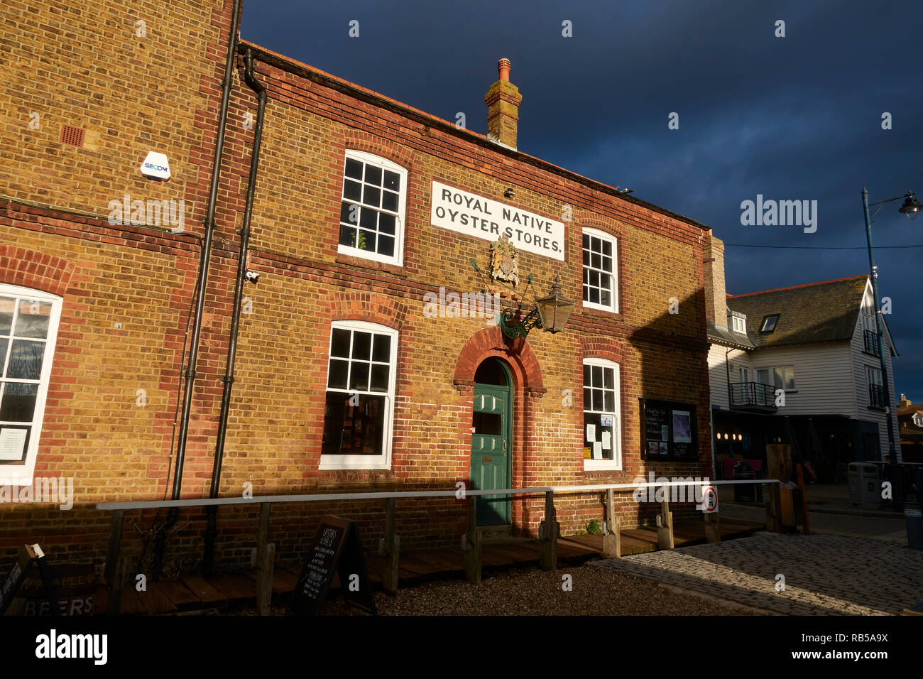 The Royal Native Oyster Stores seafood restaurant, Horsebridge ...